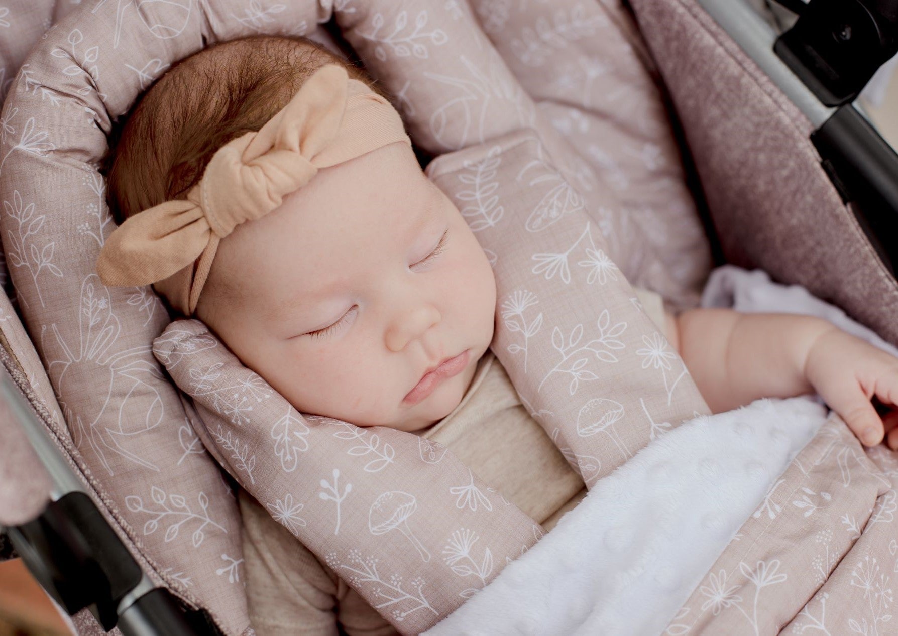 Infant Head Support | Bee Kind – Bambella Designs