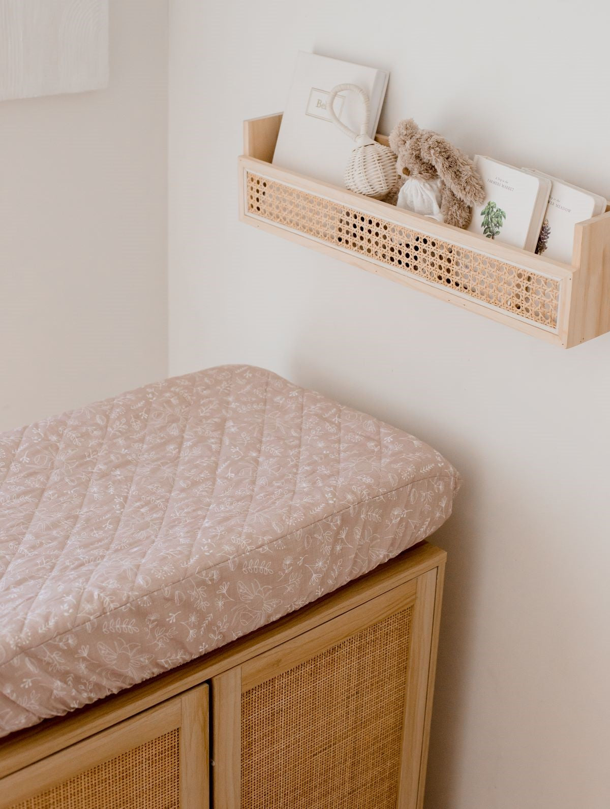 Waterproof Bassinet Sheet/Change Mat Cover | Bee Kind – Bambella Designs