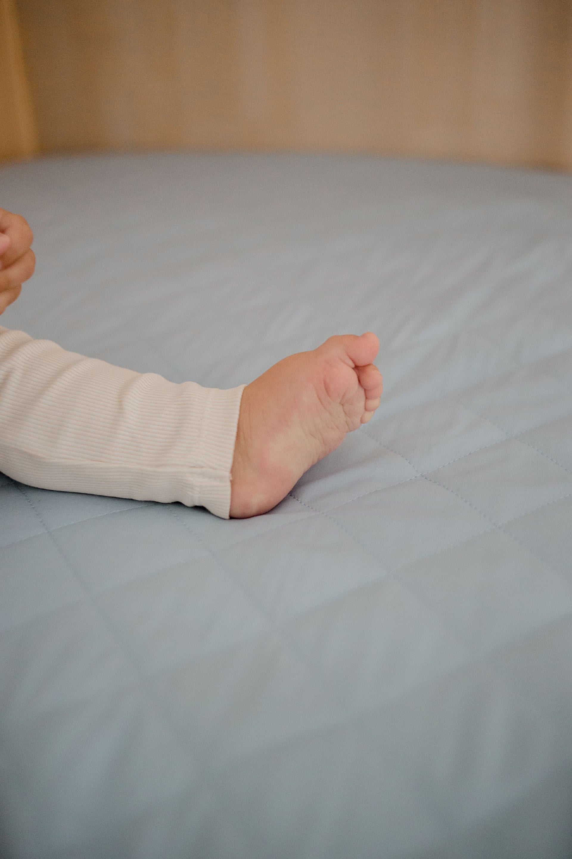 Waterproof Cot Sheet | Dusty Sky Blue – Bambella Designs